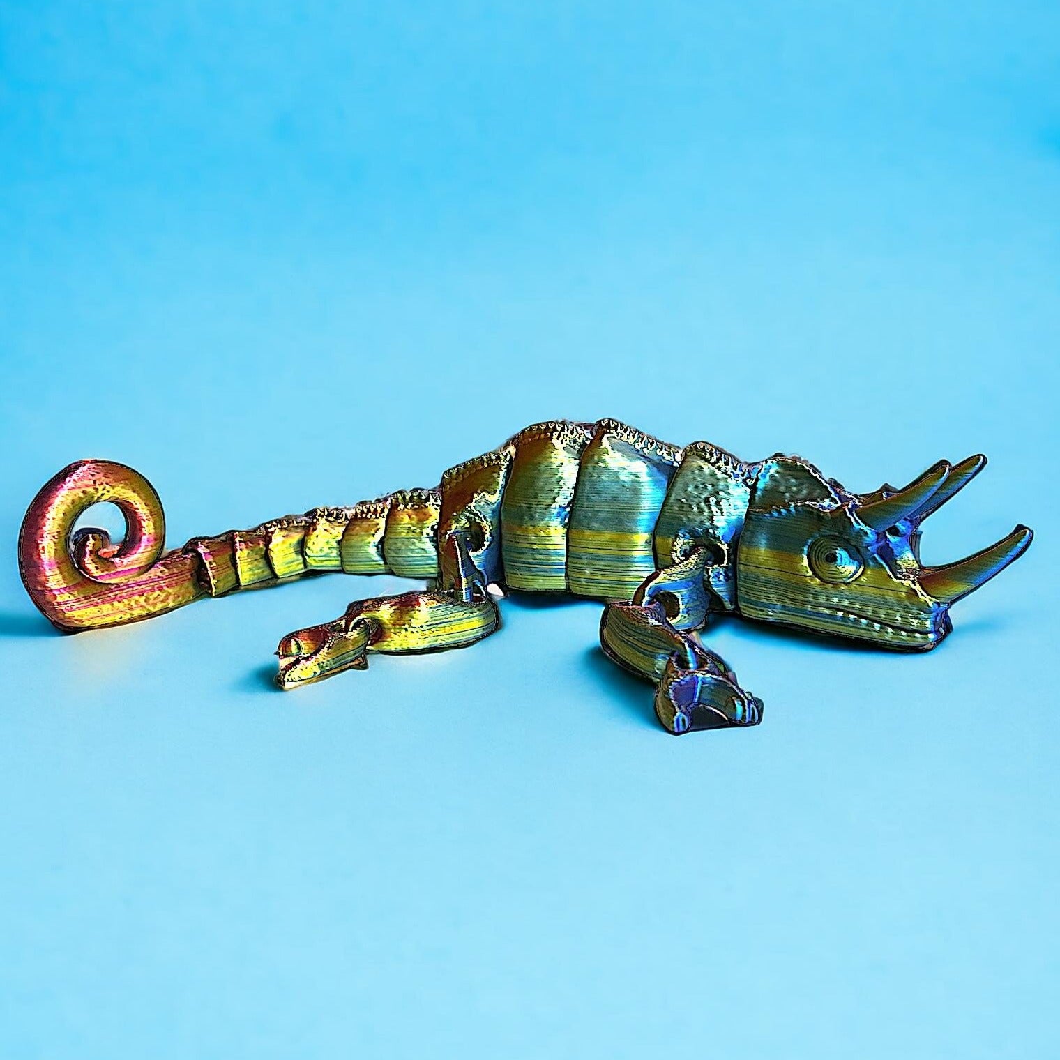 3D Printed Metallic Rainbow Horned Chameleon – GressCustoms